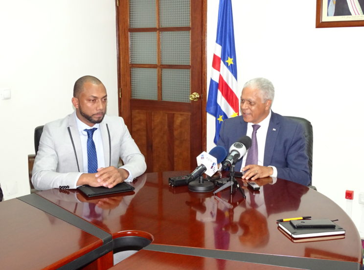 Isidoro Gomes é o novo PCA dos Correios de Cabo Verde - Governo de Cabo ...