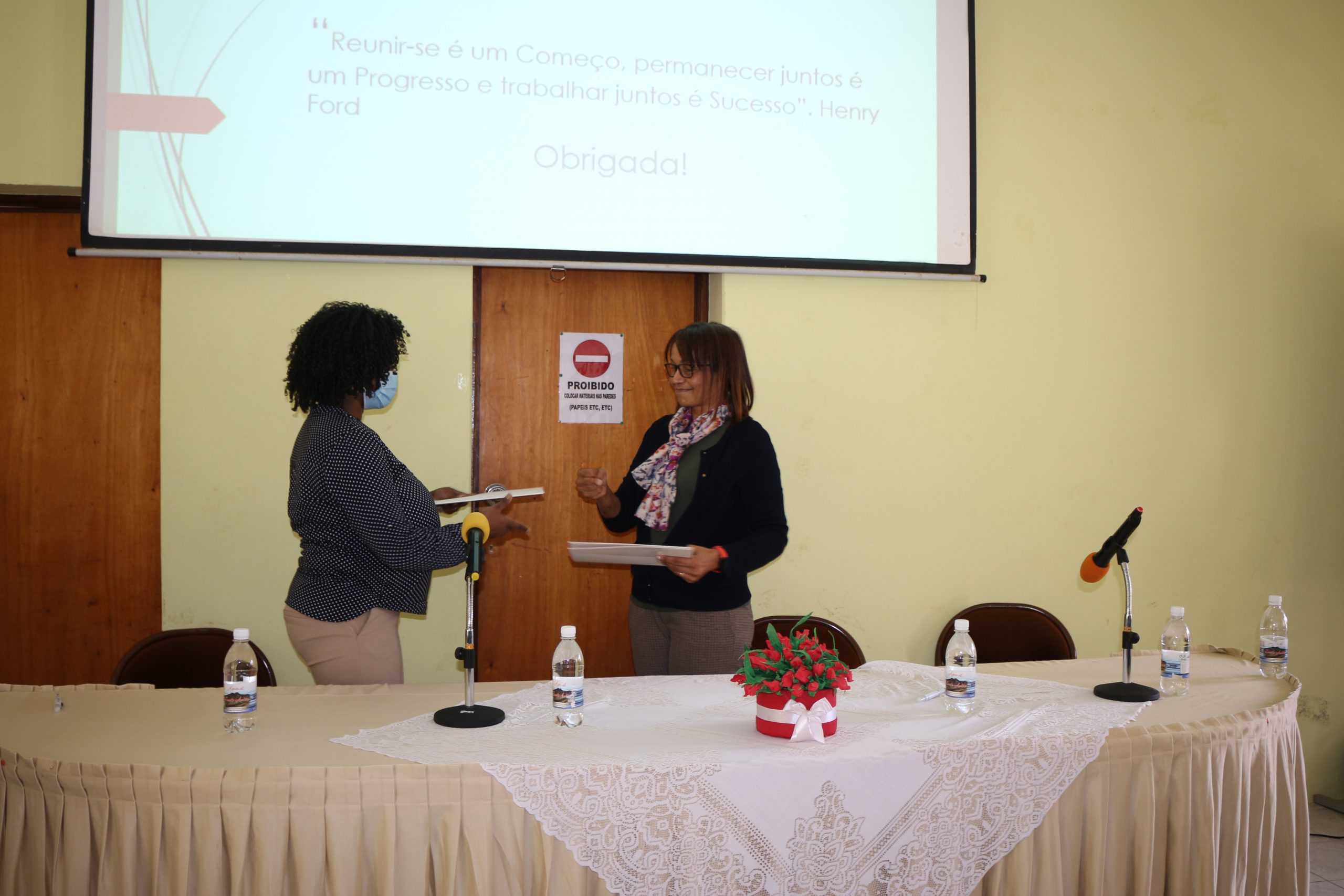 Ministro Alexandre Monteiro preside entrega de materiais de laboratório ...
