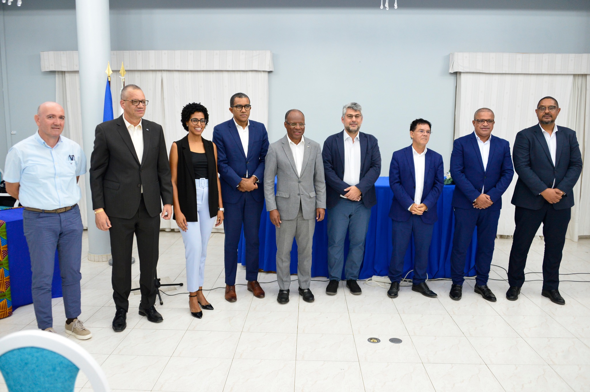 Governo assina com a empresa Águas de Ponta Preta contrato de ...