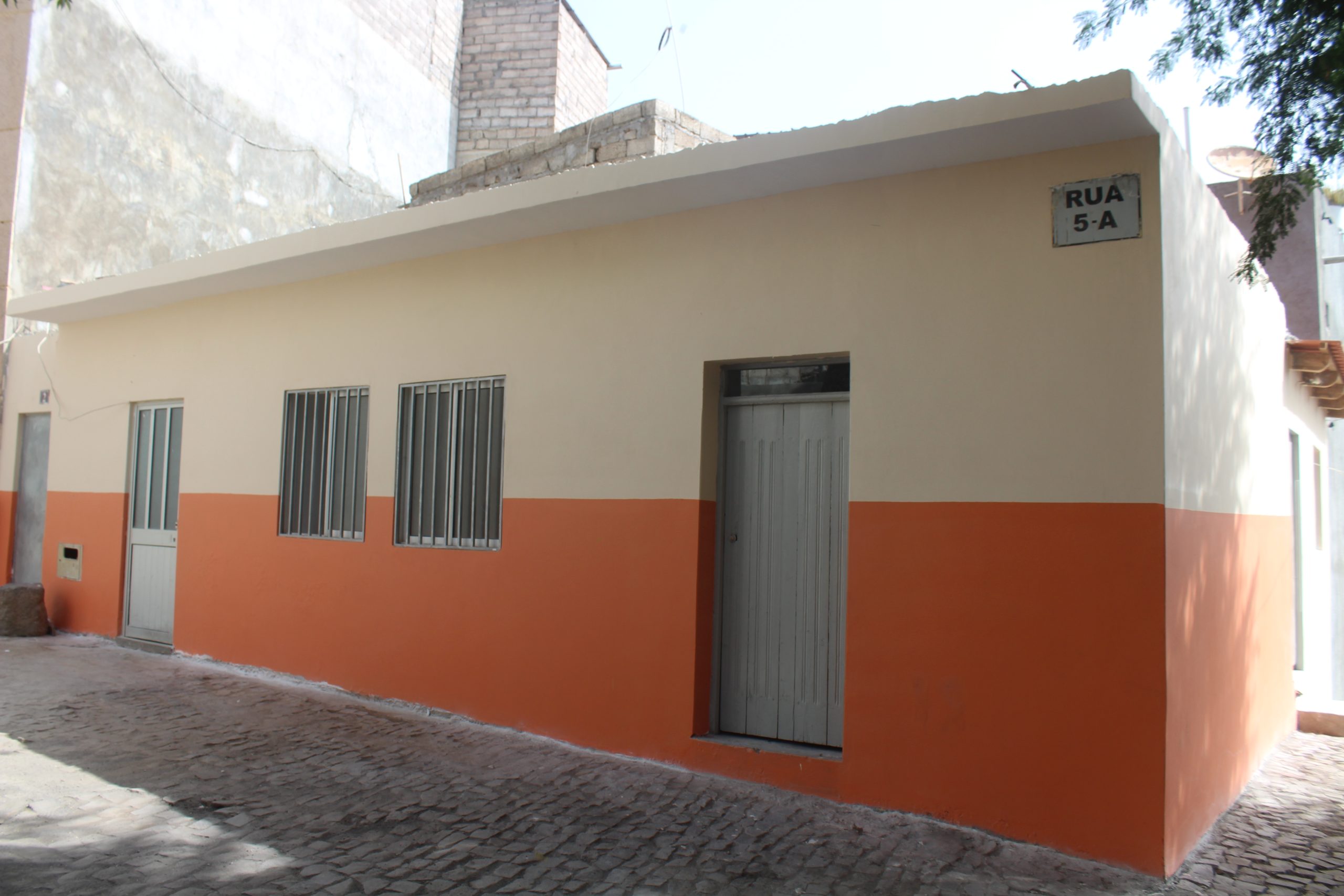 Governo inicia entrega das habitações reabilitadas às famílias em ...